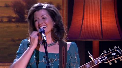 An Evening With Pop Superstar Amy Grant And The Memphis Symphony