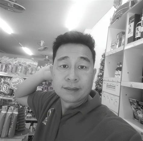 นกเอี้ยง แผ่นดินนี้คือแผ่นดินที่กูเกิด ไทยนี้รักสงบ แต่ถึงรบไม่ขลาด สู้สุดใจขับไล่ศัตรูไป