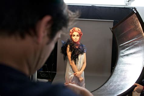 NAKED ON YOUR LAP COUTURE SAUVAGE a Wearable Art Project IVO BASSANTI BTS João Carlos Photo