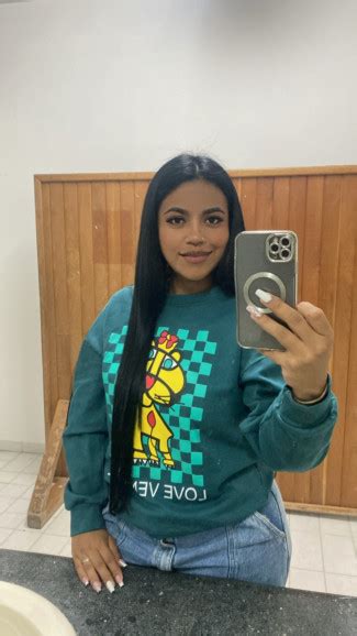 Alejandra From Medellin Colombia Seeking For Man Rose Brides