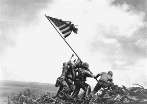 Famous Historical War Photos