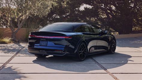 Lucid Air Sapphire My25 26 2025 2026 Price And Specifications Ev
