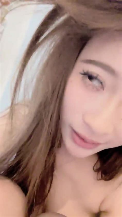 纯天然巨乳鲍汁 11 Eporner