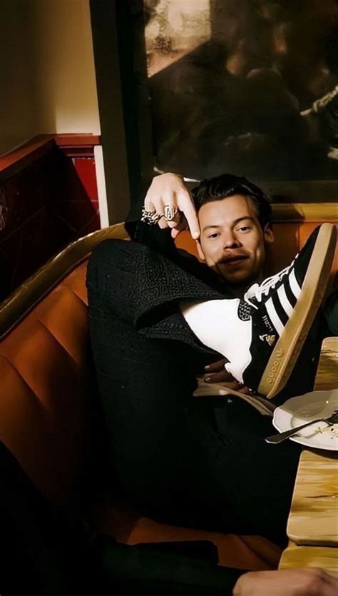 Harry Styles Wallpaper Harry Styles Aesthetic Harry Styles Pictures