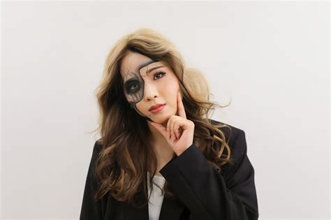 2024年10月20日日 佐藤健司氏 特殊メイクセミナー ミエ・ヘア・アーチストアカデミー｜美容理容専門学校｜三重県四日市市