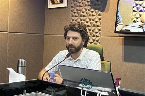 توهین به نوجوان با کتاب‌های بچگانه؛ غیرمستقیم‌گویی تا کجا؟ خبرگزاری