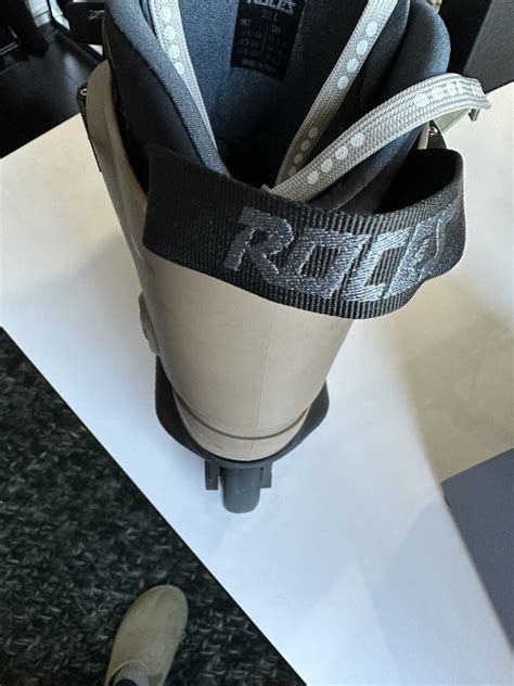 3 Ed2 Abaf 863 D 4168 Abb6 E17842 Af3113 — Postimages