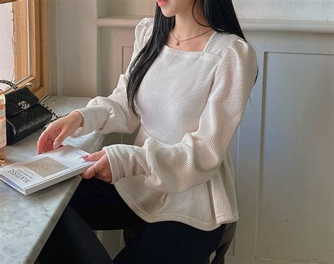 리리앤코 웰로빈 스판 골지 퍼프 페플럼 티셔츠 가을신상 가을룩 겨울룩 겨울신상 하객룩 데이트룩 데일리룩 골지티 골지긴팔 골지티셔츠 스판티 퍼프티 퍼프소매 스판티셔츠