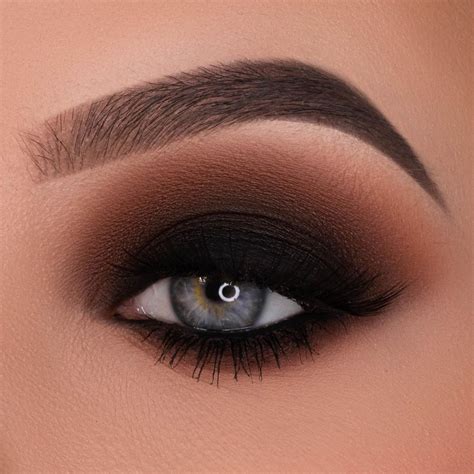 Abh X Amrezy Eyeshadow Palette Dark Makeup Eye Makeup Pictures Eye