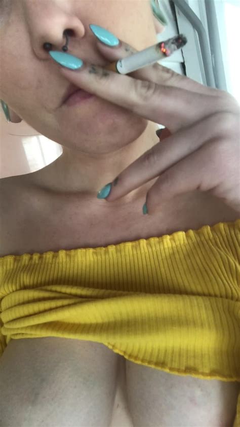 Skylar Shark Is A Freaky Redhead Who Loves To Show Off Page 13