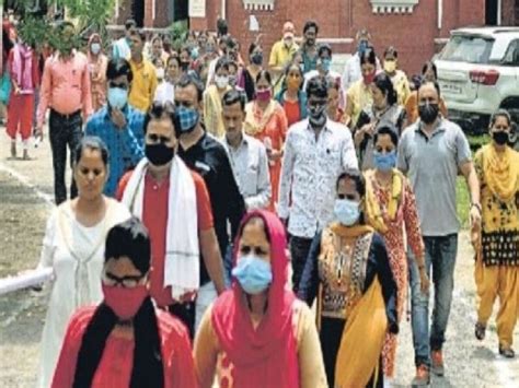 Kvs Tgt Pgt Exam Solver Gang Busted In Kendriya Vidyalaya Teacher