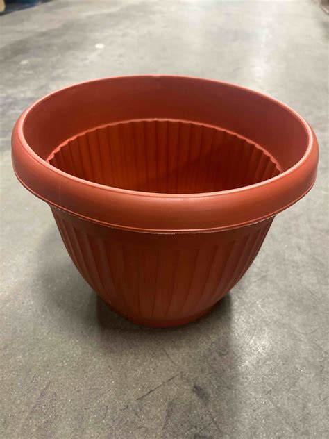 613657 Large Terracotta Style Round Flower Pot