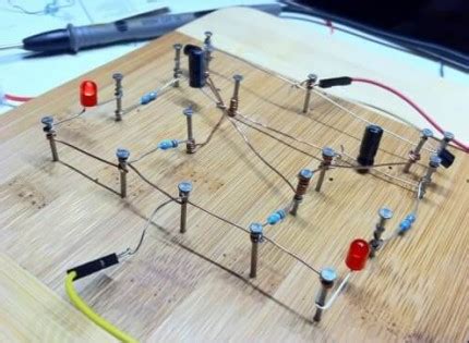 Breadboards: Beginner's Guide to Creating First Circuit