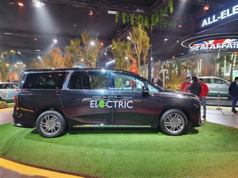 Auto Expo 2023 Mg Mifa 9 Electric Mpv Unveiled Team Bhp