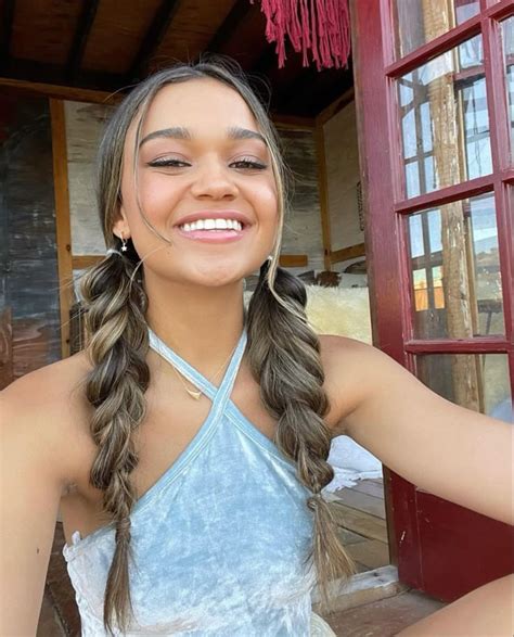 Madison Bailey Ig Hair Styles Beachy Hair Work Hairstyles
