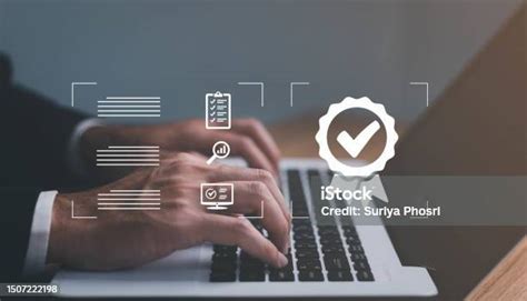 품질 보증 또는 Qa 및 품질 관리 또는 Qc 및 개선을 통한 품질 관리 표준화 인증 개념 규정 및 표준 준수 관리자와 개념 개발에 대한 스톡 사진 및 기타 이미지 Istock