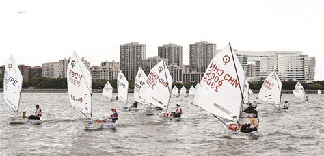 “海洋之星杯”青少年帆船赛 厦门顽石夺得8金 极目新闻