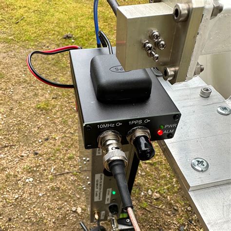 External Frequency Reference For Microwave Applications