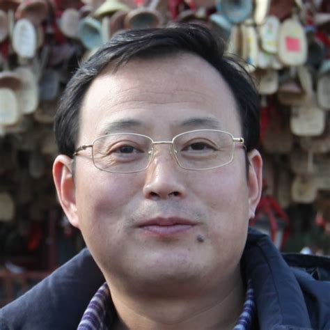 Chen Qing Hu Professor Zhejiang University Hangzhou Zju School Of Physics Research