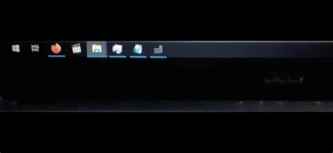 Strange Icon Pops At My Taskbar For Less Than A Second The One Right