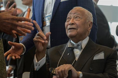 David Dinkins New Yorks First Black Mayor Early Lgbtq Rights Champion Dies At 93 Gay City News