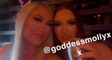 Goddess Molly 💞 On Twitter Off The Spoons Pigs We Want Lunch Get It