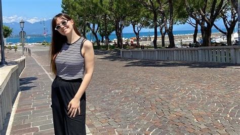 Colorful Sunglass Frames Are Feeling Passè This Year What To Wear Instead