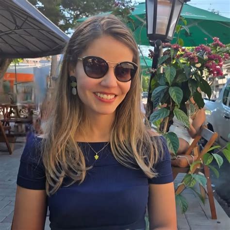 Ana Carla Volpato Anacarlanv • Threads Say More