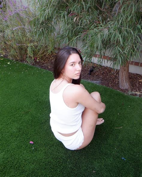 Mackenzie Ziegler S Feet