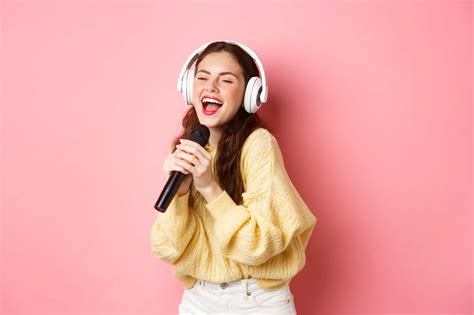 Vocal Exercises For Beginners Improve Your Singing Skills Artium Academy