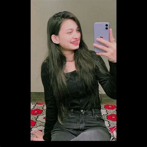 👑Snehu👑 (@sneha_rawat0404) • Threads, Say more