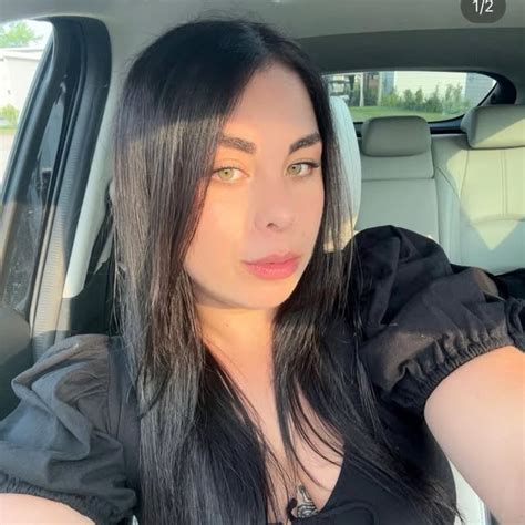 Sarah Sarah On Threads