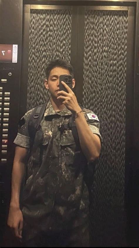 Kim Taehyung Taehyung Selca Taehyung Kim Taehyung