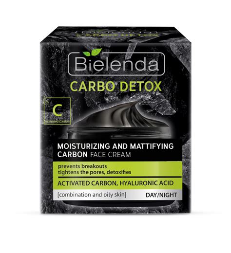 كريم الوجه المنعم والمرطب للبشرة الجافة 5 يوريا من يوسيرين 50 مل