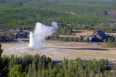 Old Faithful Area Day Hikes In Yellowstone National Park Photojeepers