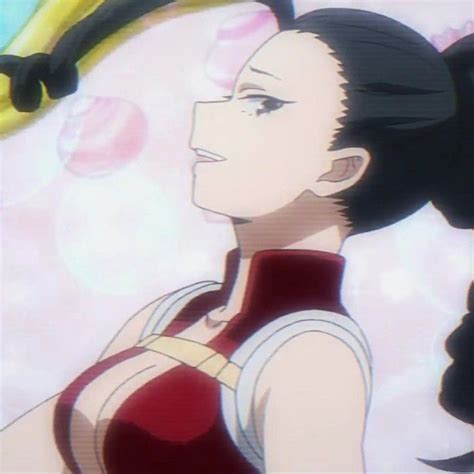 Pin On Yaoyorozu Momo