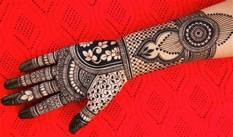 Diwali Mehndi Designs 2024 Check Simple And Easy Mehndi Designs For