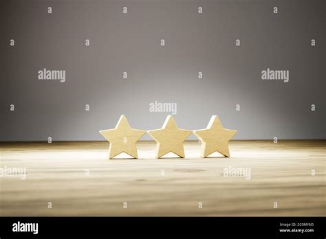 Three Star Photography : 675 369 Three Stars Photos And Premium High ...