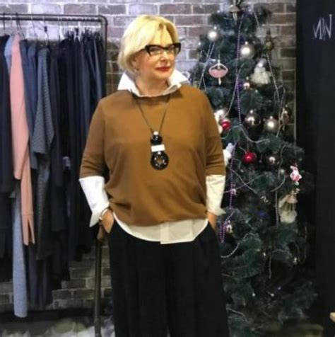 Стил на облекло за жени над 50 за да изглеждате като добре поддържана дама а не като „баба