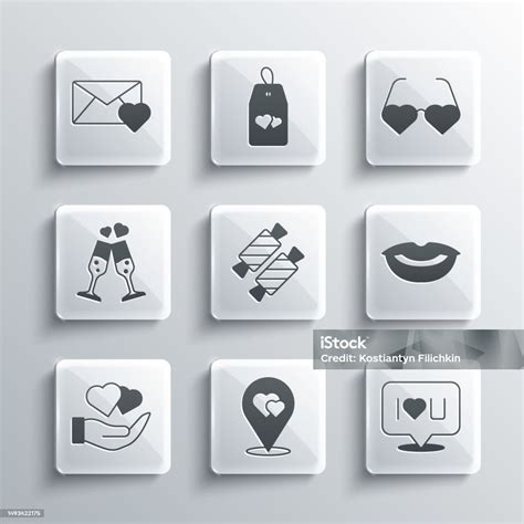 하트 말풍선 텍스트 사랑해 웃는 입술 사탕 하트 손 샴페인 한 잔 봉투 발렌타인 데이 및 모양의 안경 아이콘으로 위치 설정 벡터 개념에 대한 스톡 벡터 아트 및 기타 이미지