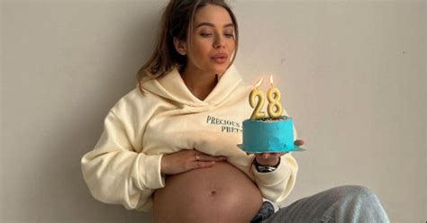 Gabriela Damir și A Sărbătorit Cea De A 28 A Aniversare