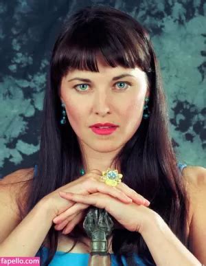 Lucy Lawless Nude Photos Videos I Nudes Celeb Nudes