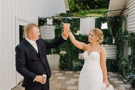 Stunning Wedding Photography Small Grand Things Estate Gallery — Small Grand Things