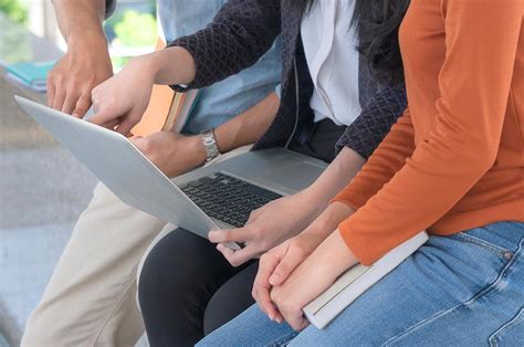 Crafting Convincing Essays A Guide To Strong Arguments And Persuasive Claims