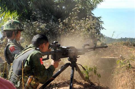 Development စစ်ကောင်စီ စစ်ကြောင်း မြို့နှင့်နီးကပ်လာ၍ ဖားကန့်တိုက်ပွဲ အရှိန်မြင့်လာ Dmg ၊ မေ