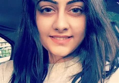 Actress Ronica Singh Pretty Pics 634177 Galleries And Hd Images