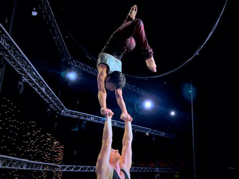 Hand Balancing Contortionist Live Entertainment