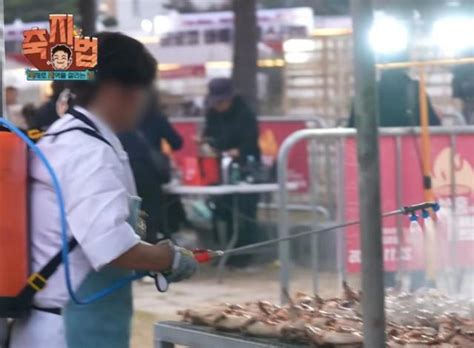 백종원 이번엔 농약통에 넣어 뿌린 사과주스 논란 개선할 것