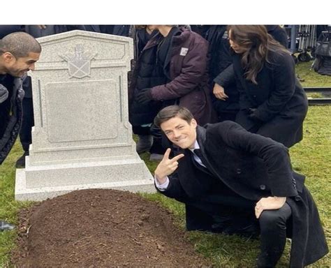 Create Comics Meme Memorial Grave And The Man Meme Grave Grant