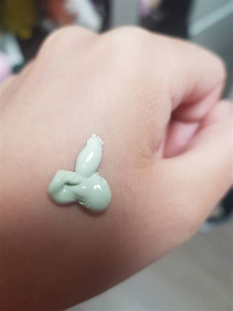 [잡담] 아침에 메이크업 베이스를 짜는데 숭함주의 인스티즈 Instiz 일상 카테고리